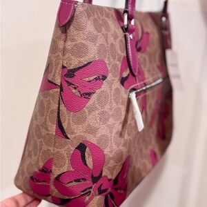 Coach | Bags | Nwt Coach Gallery Tote Bag In Signature Canvas With Bow ...